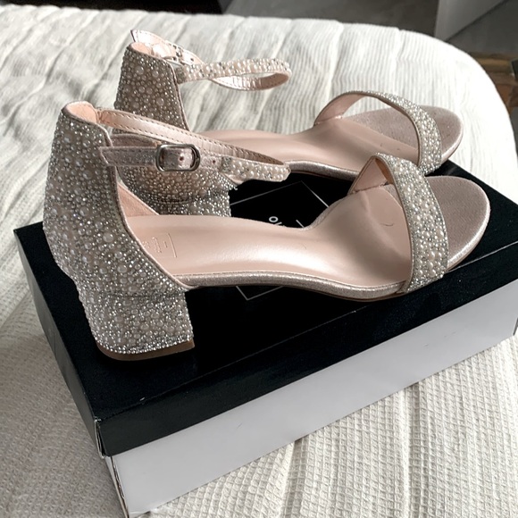 DB Studio | Shoes | Crystal Pearl Block Heal Sandals Annie57 Blush ...
